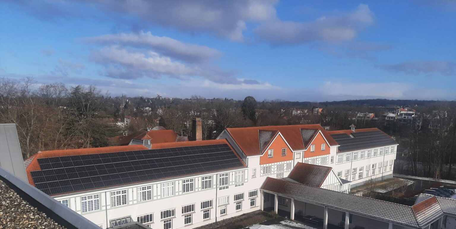 Solutions solaires pour entreprises – Photovoltaïque et batteries clé ...